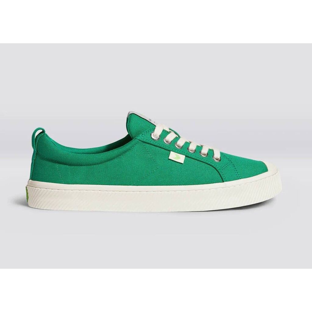 Cariuma Green Canvas Oca Low Sneakers - Size 7.5 – Chic Boutique ...